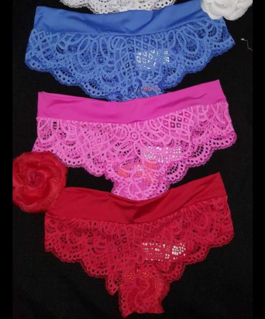 cacheteros con encajes